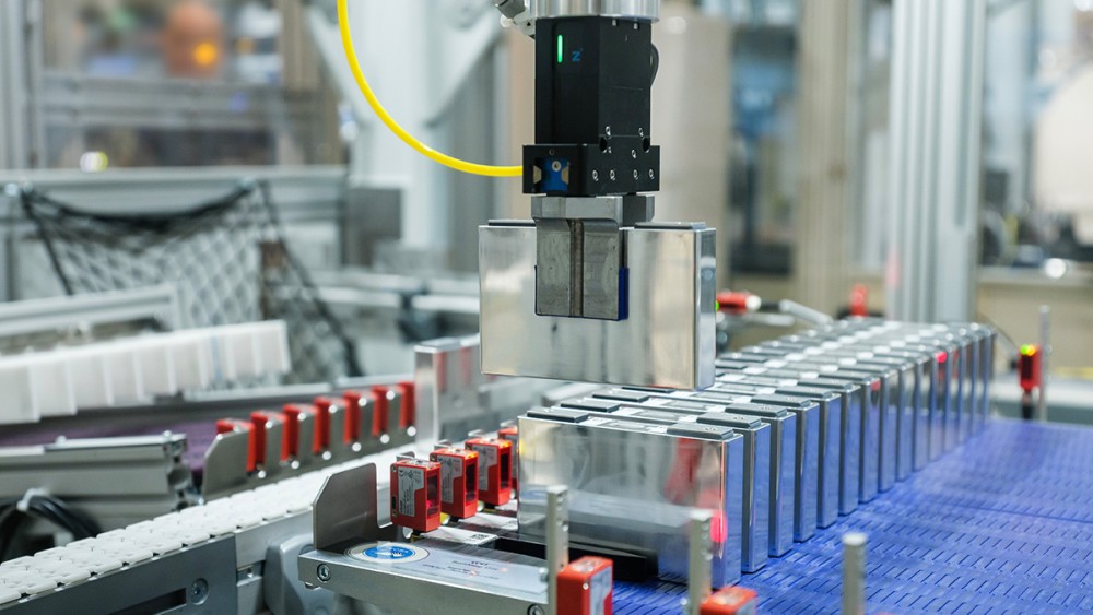 System concepts for the production of battery packs | Schaeffler ...